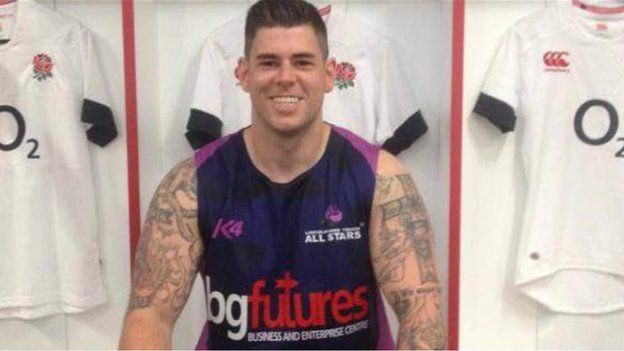 Tributes paid to bus death rugby teacher Michael Beard - BBC News