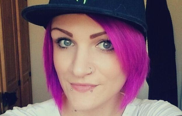 National debt charity: More under-25s seek its help - BBC News