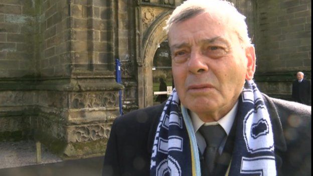 Bob Appleyard Yorkshire and England cricketer's funeral held - BBC News