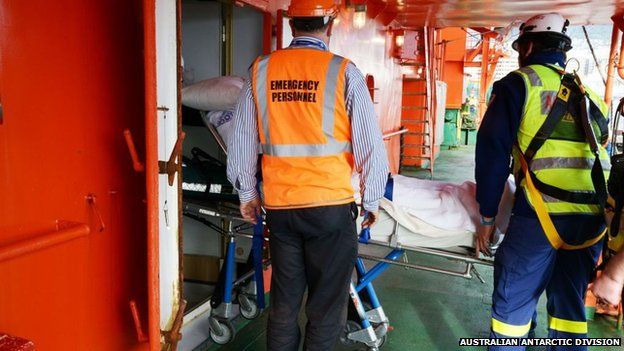 Australian rescued from Antarctic arrives in hospital - BBC News