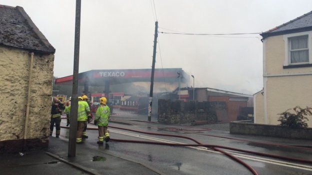 Anglesey fire investigation likely to last until next week - BBC News