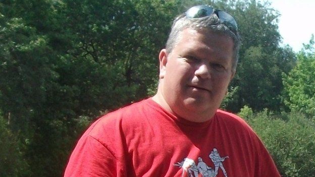 Kevin Burton: Family 'devastated' after M27 crash death - BBC News