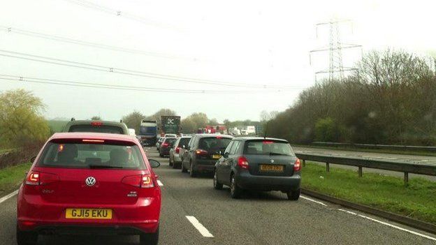 Road repairs after A420 embankment subsidence - BBC News
