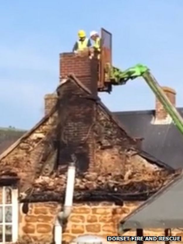 Chideock Clockhouse Inn: Collapse fears at fire-hit pub - BBC News
