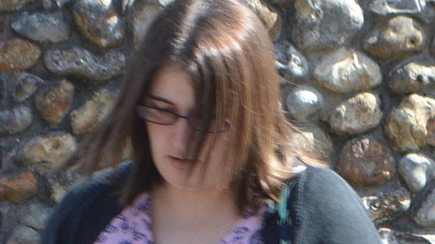 Costessey teaching assistant Zoe Gregory admits bomb hoax - BBC News