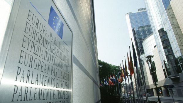 UKIP manifesto: What's in it for young people in the UK? - BBC News