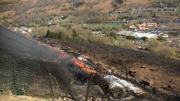49 deliberate grass fires in 12 hours in south Wales - BBC News