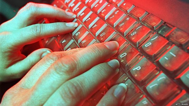 Cyber-stalking: When looking at other people online becomes a problem ...