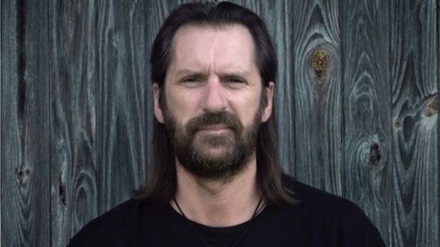 David Eustace's journey from prison officer to celebrity photographer ...