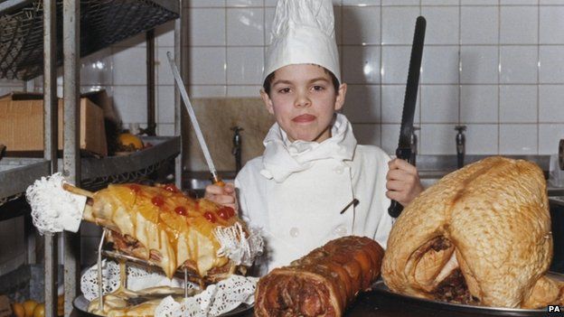 Simon Wood crowned MasterChef 2015 winner - BBC News