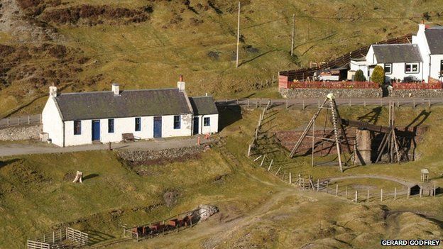 'Waterloo drum' on display at Wanlockhead mining museum - BBC News