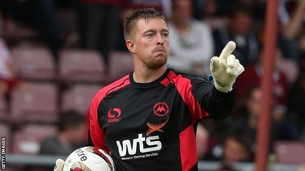 Torquay United: Martin Rice and Aaron Downes amongst leavers - BBC Sport