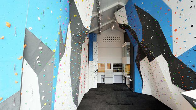 New £12.7m Foyle arena set to open in Derry - BBC News