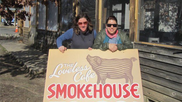 Cardiff's Hang Fire Smokehouse wins best street food award - BBC News