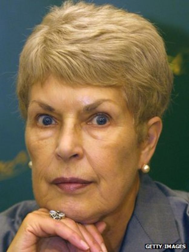 Newspaper headlines: Royal baby greeted by the press - BBC News