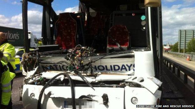 M1 coach crash leaves 36 people injured - BBC News