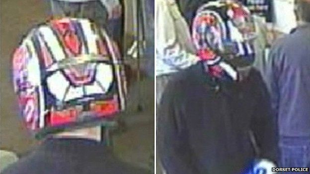 CCTV of Bournemouth Barclays bank robber released - BBC News