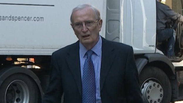 Peter Benstead: Crown Currency boss killed himself - BBC News