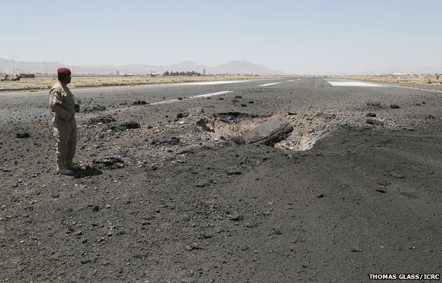 In pictures: Yemen devastation - BBC News