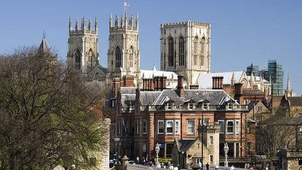 City of York Council earmarks land for 10,700 new homes - BBC News