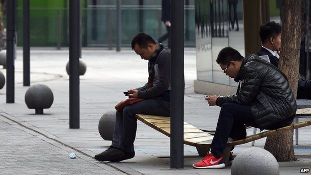 China's smartphone market slows in the first quarter - BBC News
