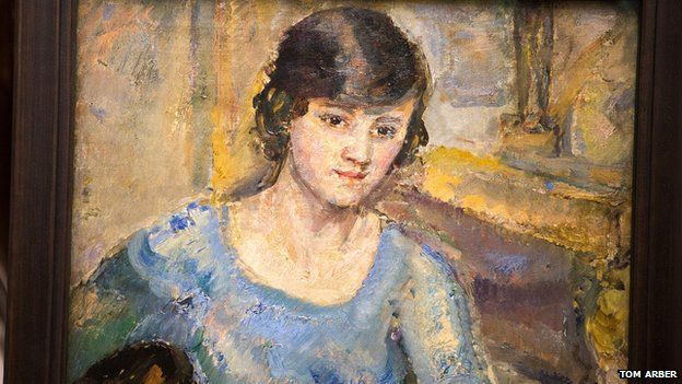 Barbara Hepworth portrait comes home to Wakefield - BBC News