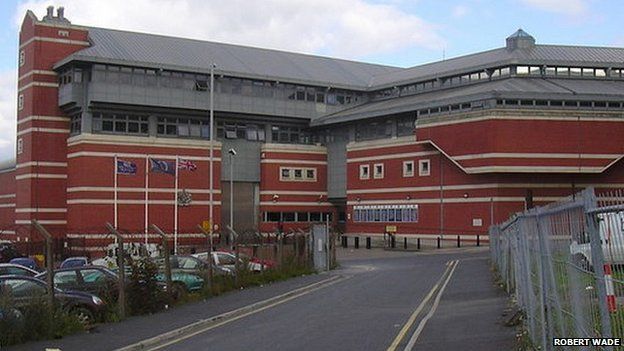 HMP Manchester 'one of the best inner city prisons', report finds - BBC ...