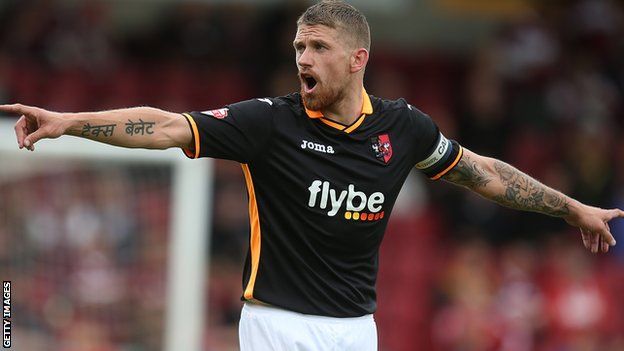 Exeter City: Scot Bennett refuses deal and two more released - BBC Sport