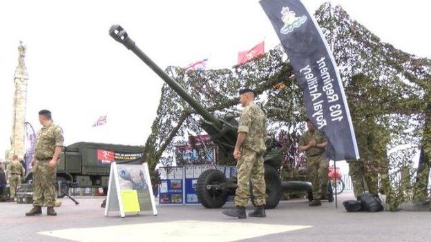 First Manx British Army unit since 1968 created in Douglas - BBC News