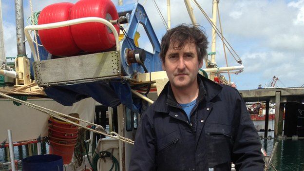 Cornish fishermen "devastated" over cargo ship damage - BBC News