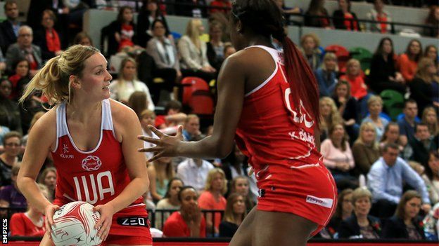Netball Europe Championship: England 69-32 Wales - BBC Sport