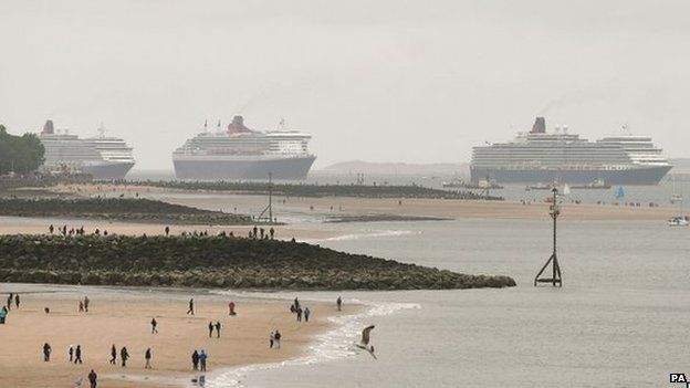 Cunard liners mark 175th anniversary in Liverpool - BBC News