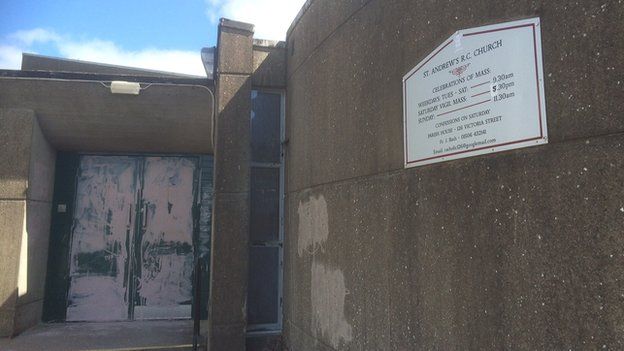 Sectarian graffiti sprayed on St Andrew's Church in Livingston - BBC News