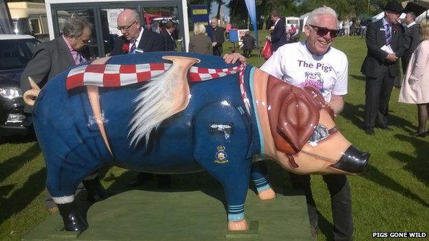 'Pigs Gone Wild' art trail reaching Ipswich in 2016 - BBC News