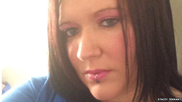 Kiddu car seat withdrawn after Plymouth toddler thrown out - BBC News