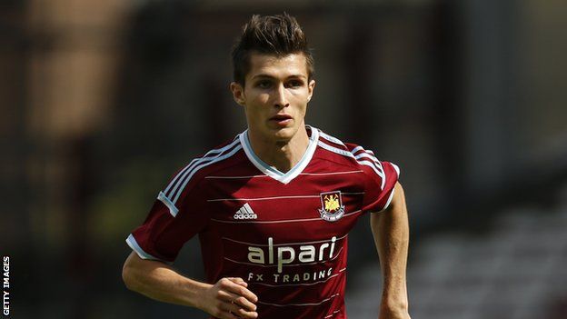 Dan Potts: West Ham defender joins Luton Town on two-year deal - BBC Sport