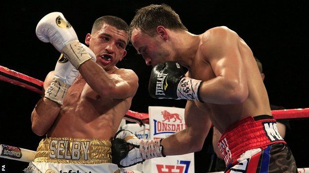 Lee Selby wins world title but Kevin Mitchell misses out - BBC Sport