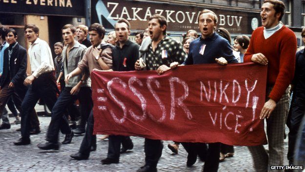 Russian TV doc on 1968 invasion angers Czechs and Slovaks - BBC News