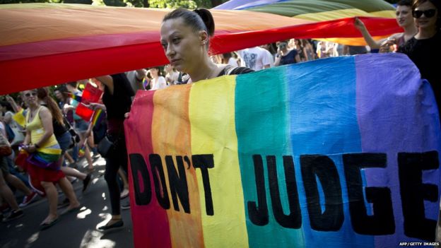 'Violent abuse' of LGBT people a worldwide problem, says UN - BBC News