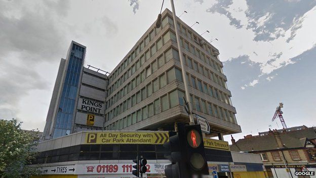 Decision due for Reading's Kings Point building - BBC News