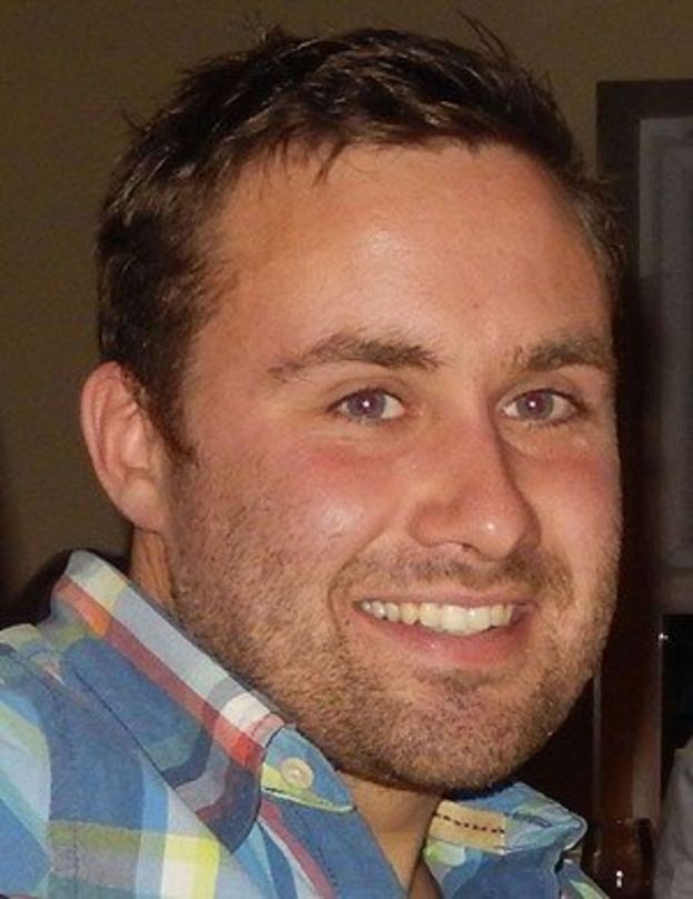 Benjamin Edge: Four arrests after roof fall death in Bury - BBC News