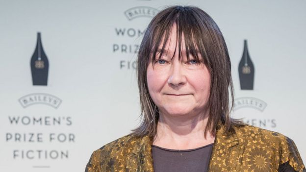 Baileys Prize: Ali Smith wins for How to be Both - BBC News