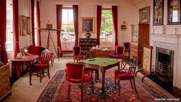 Duke of Wellington's death bedroom recreated at Walmer Castle - BBC News