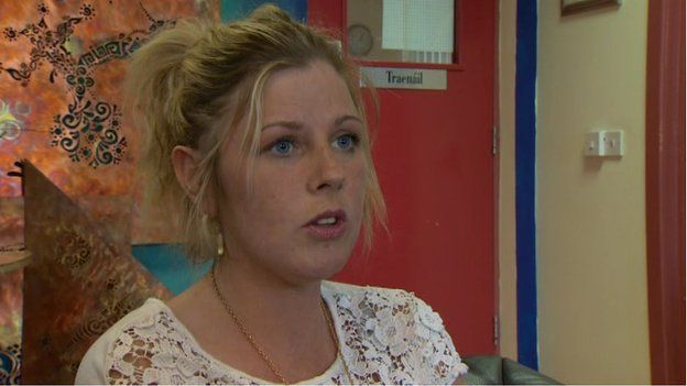 NI welfare reform: Life at the sharp end of Stormont cuts - BBC News