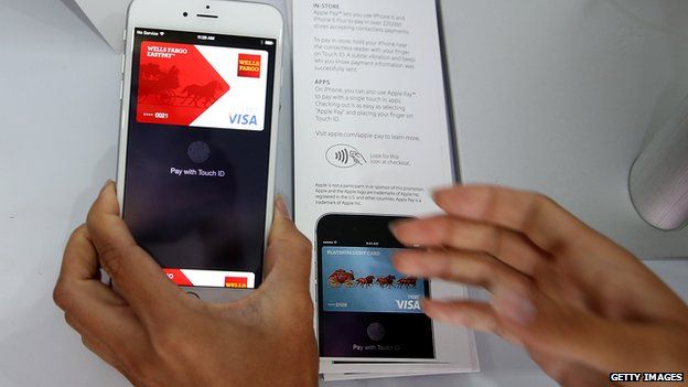 Most Apple Pay payments will have £20 limit, banks say - BBC News