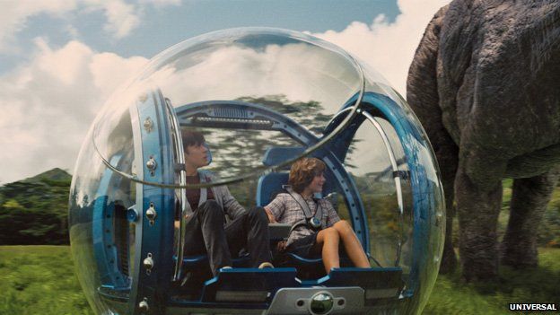 Jurassic World returns for new generation - BBC News