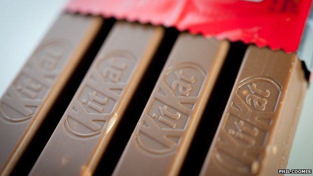 Nestle faces setback in KitKat trademark battle - BBC News