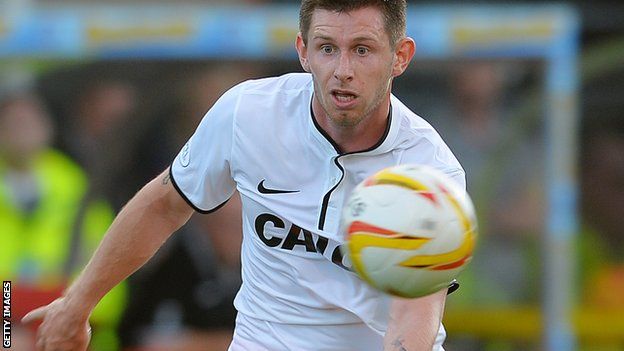 Calum Butcher: Burton Albion sign Dundee United midfielder - BBC Sport