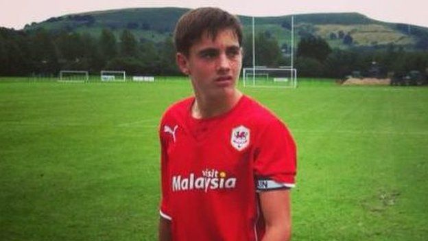 Cardiff City match to remember fatal crash four - BBC News
