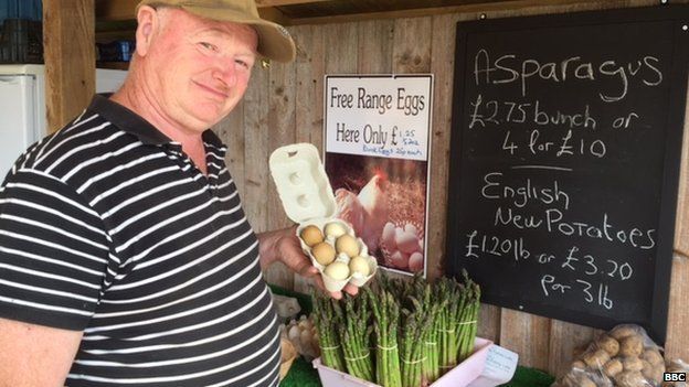 On the roads discovering Britain's eccentric lay-by businesses - BBC News